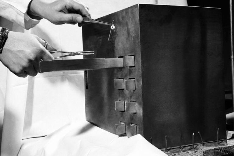 Key Extraction - KSB-Locksmith If you have a broken key, we can help.